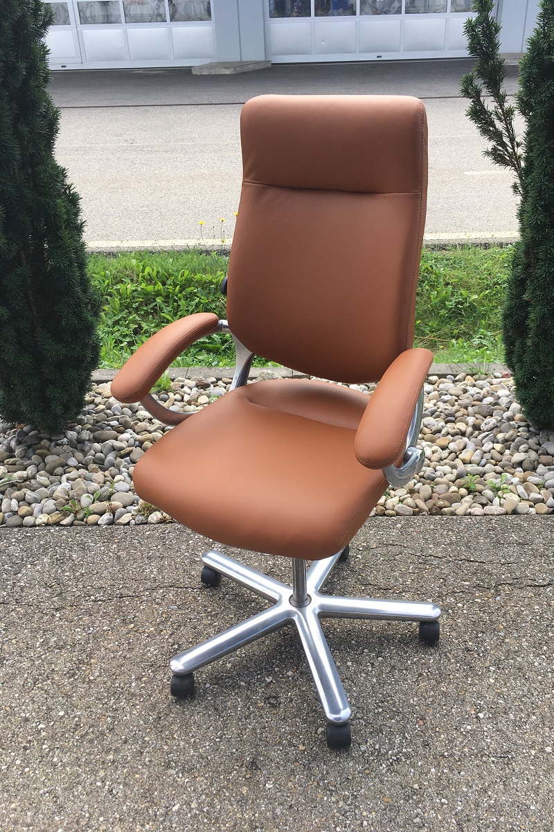 Girsberger Bürostuhl Pondomat neu beziehen